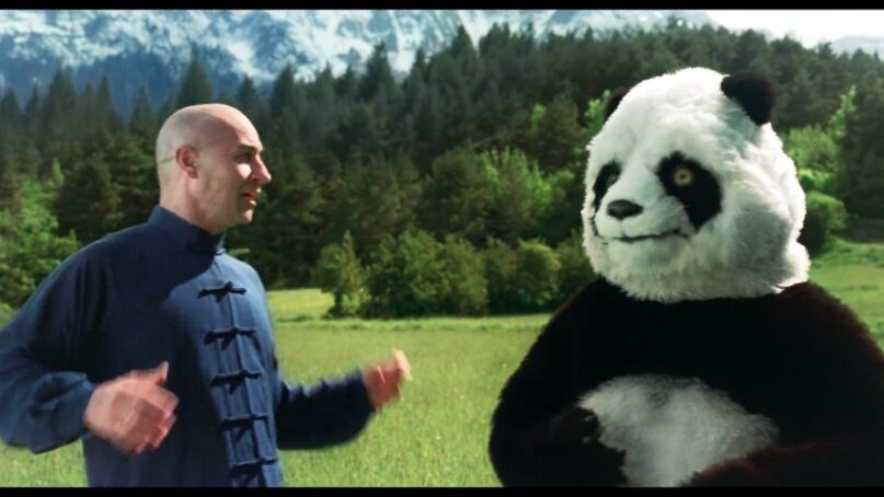 "Una pistola, una bala y un oso panda", una película que es un viaje y ...